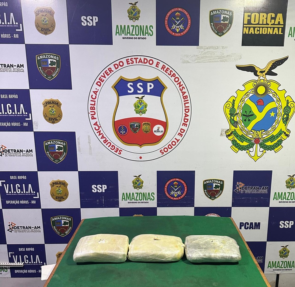 Operação Prende Duas Pessoas Apreende 9 Kg De Drogas No Am Amazonas G1
