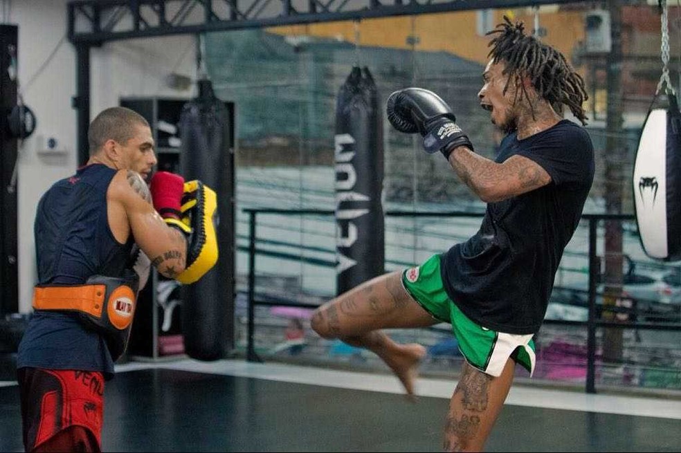 Antes do Lollapalooza, Wiz Khalifa treina MMA em SP | Lollapalooza 2018 ...