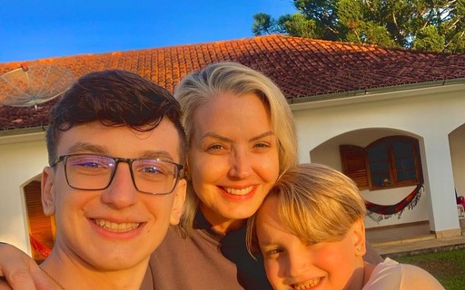 Alessandra Scatena conta como se reergueu com apoio dos filhos 2 anos ...