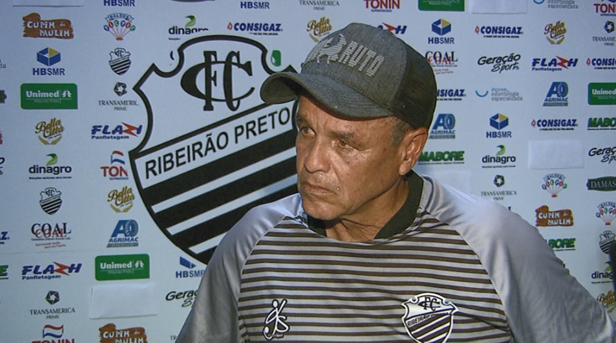 Roberval Davino evita jogar toalha na Copa Paulista: "no futebol, só ...