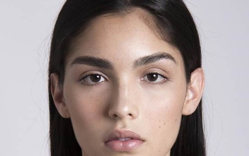 Modelo China Machado triunfou sobre o racismo e rompeu preconceitos ...