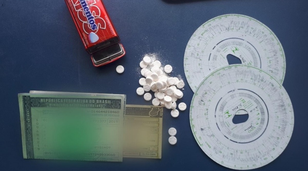 PRF quase 50 comprimidos de anfetamina na BR-316, em Santa Maria do ...
