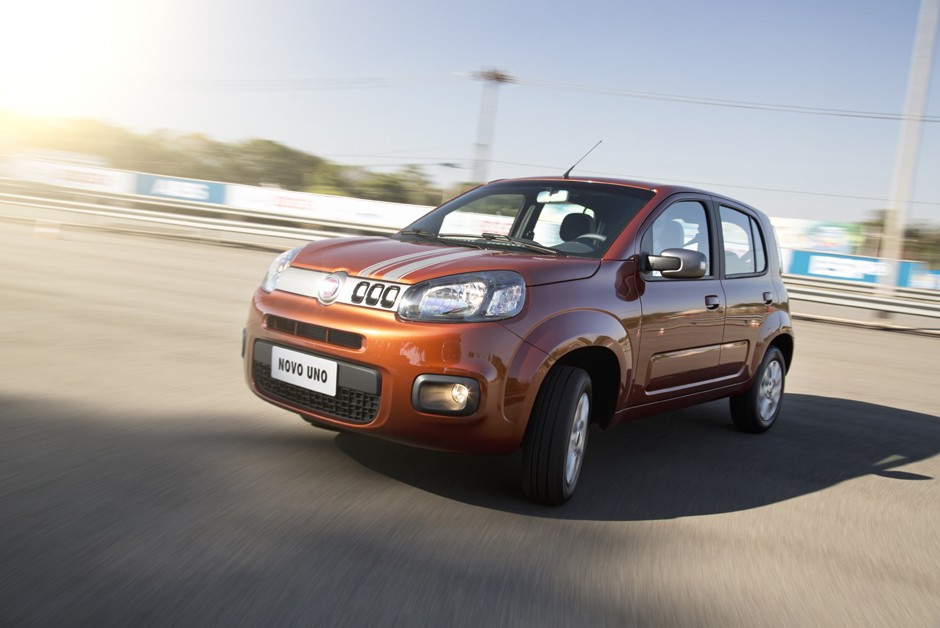 Jogo rápido: Fiat Uno Evolution X Ford Ka SE | Testes | autoesporte