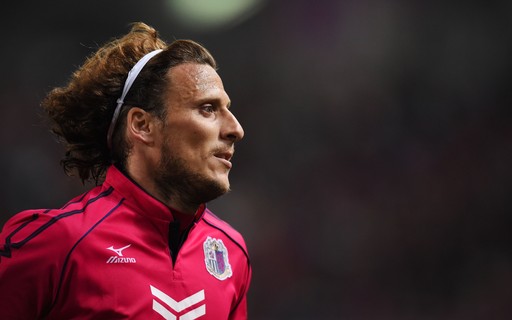 Forlán lamenta "grupo da morte" e não se vê confirmado na Copa - GQ ...