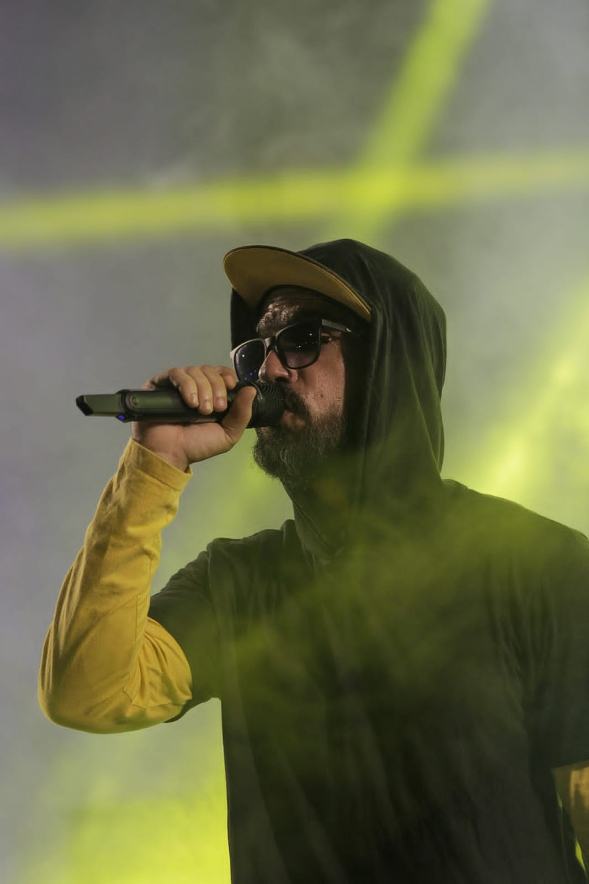 Pedro Pondé lança remix de 'Simples Assim' com DJ Sett, dia 24/3 | Tá ...