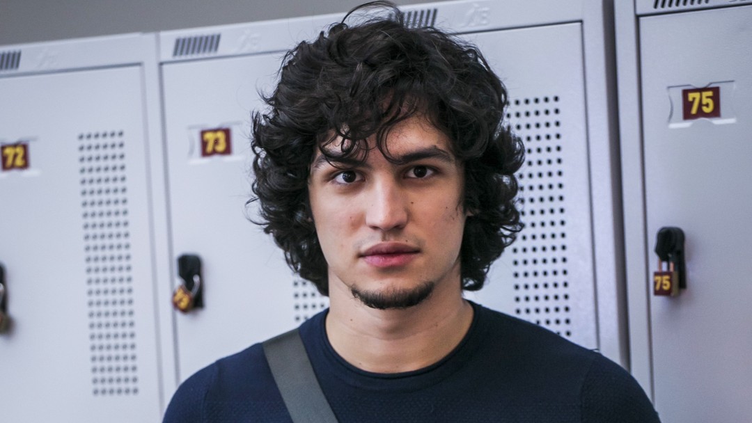 Gabriel Leone | Artistas | GSHOW