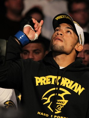 Rival de Ronny Markes revela desejo de calar torcida do UFC São Paulo ...