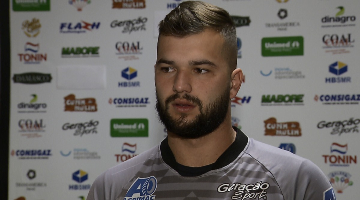 Iago vê pressão normal no Comercial e pede reação: "Não vamos criar ...