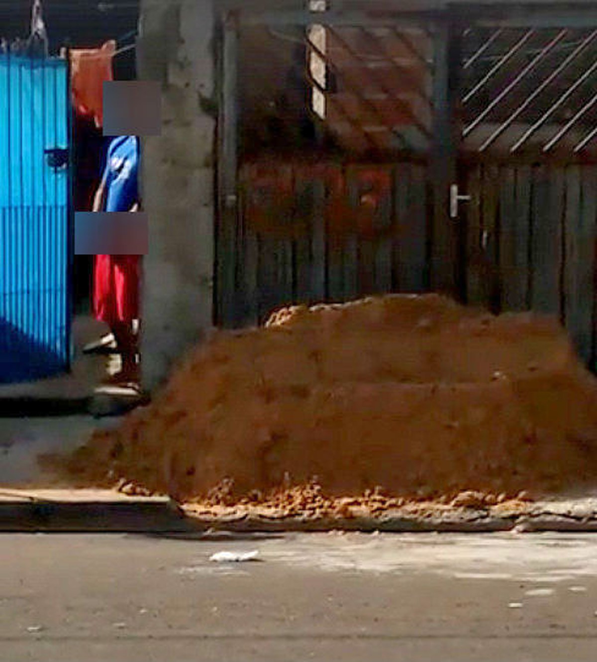 Meninas Filmam Homem Se Masturbando No Quintal De Casa Em Araraquara Sp São Carlos E