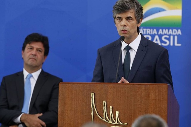 Uma marcante diferença entre Teich e Mandetta | Lauro Jardim - O Globo