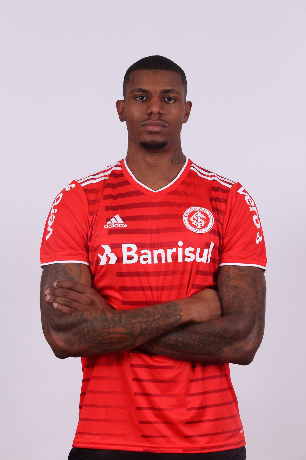 Inter anuncia contratação de Wesley Moraes por empréstimo ...