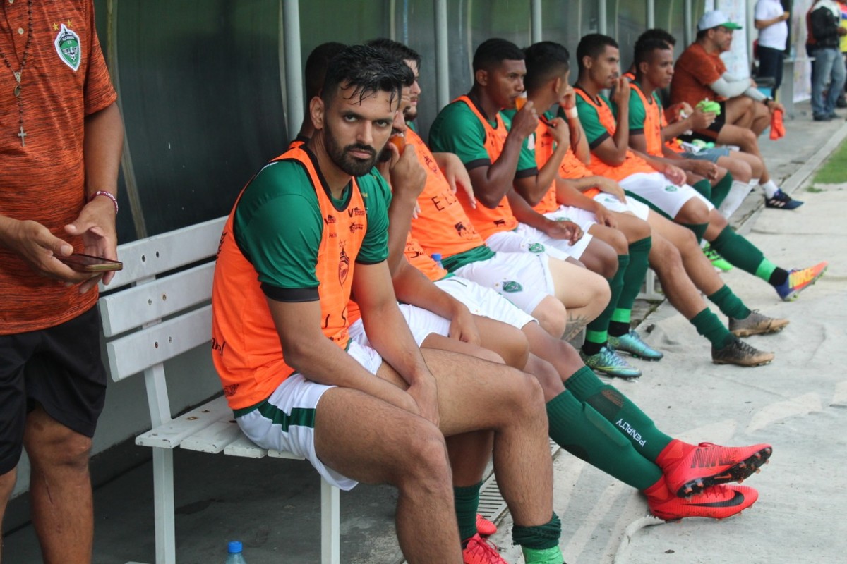 Patrick Borges sofre estiramento na coxa esquerda e desfalca Manaus por ...