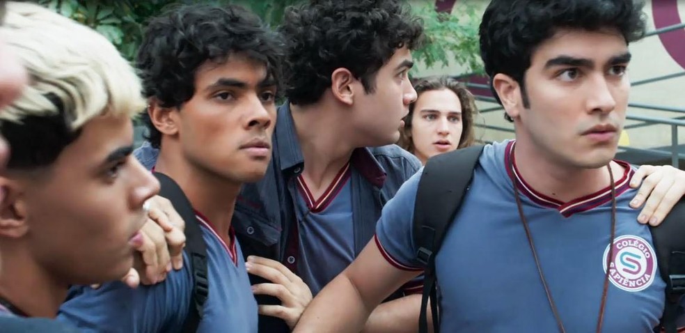 Érico ouve provocações na volta ao Sapiência | vem por aí | Gshow