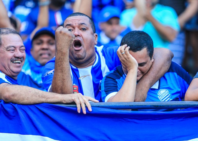 Crônica do acesso: o CSA, o escudo e a bandeira que venceu o tempo