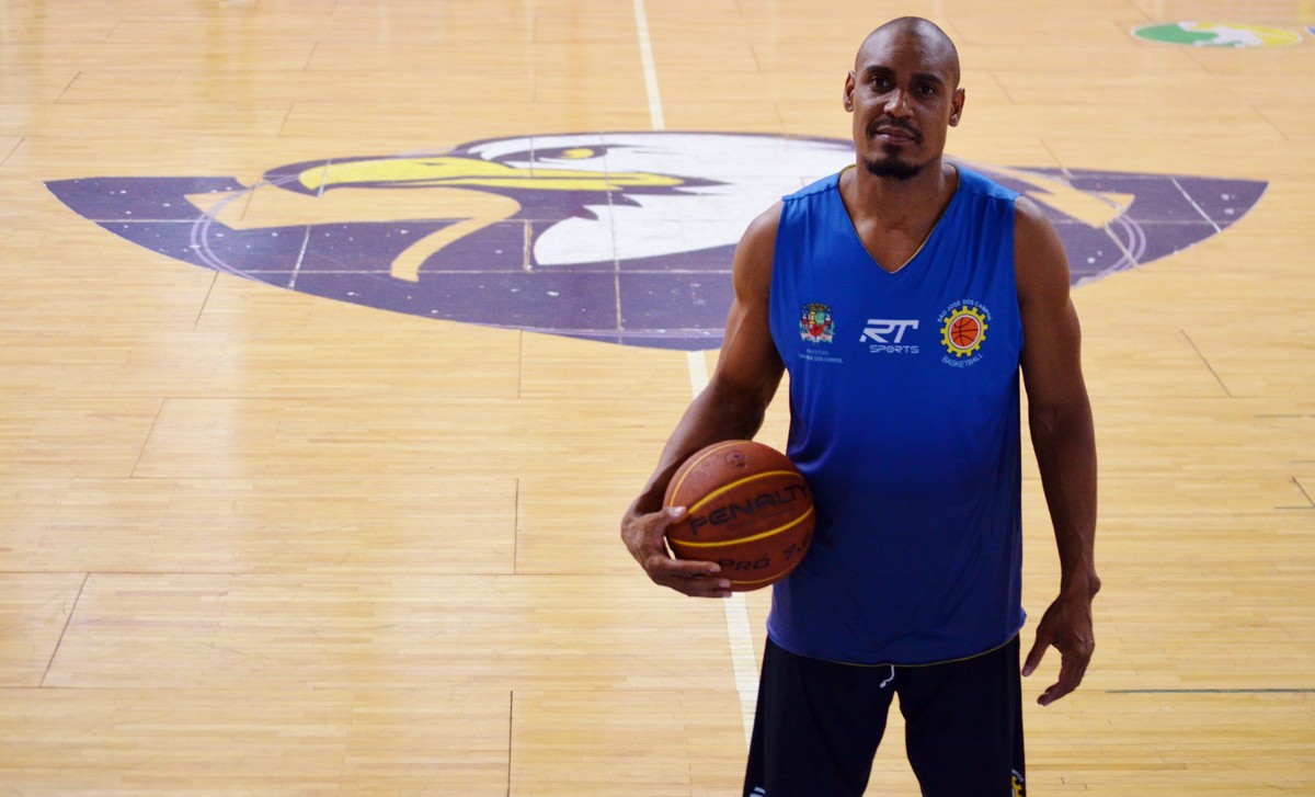 Entrevistão: Aos 42, Dornelles quer ser a voz da experiência do São ...