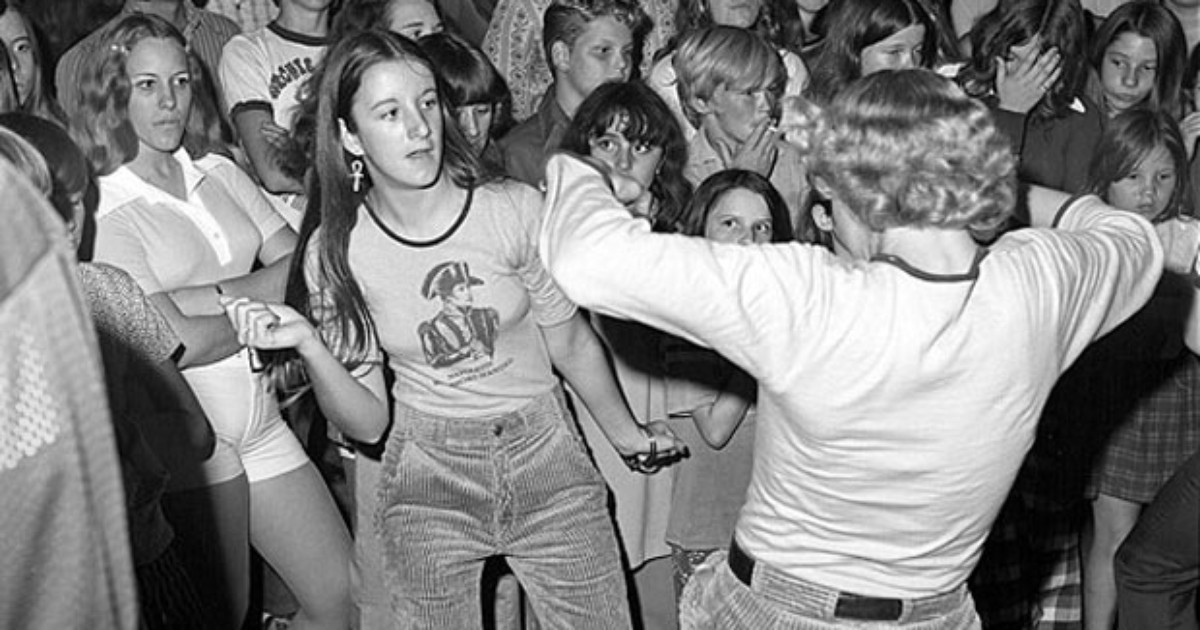 G1 - Fotógrafo 'redescobre' imagens e revela juventude dos anos 70 nos ...