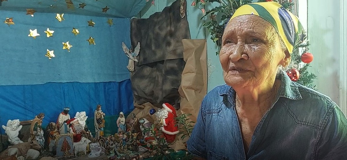 Idosa monta presépio há 64 anos, depois de fazer promessa pela saúde da ...