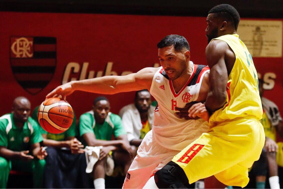 Flamengo vence Camarões em amistoso de pré-temporada na Gávea ...