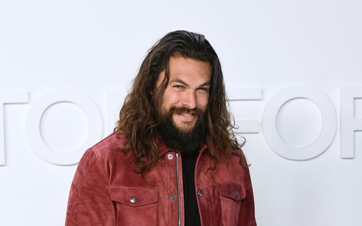 Jason Momoa fala sobre seu famoso e desejado físico: "É apenas genética ...