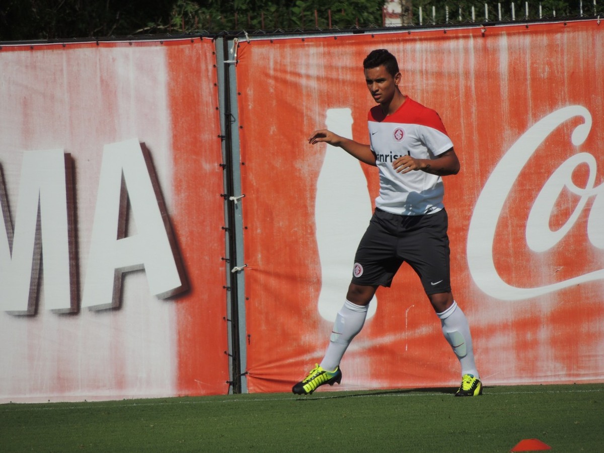 Após fim de empréstimo, Bruno Gomes volta ao Inter, mas tem futuro ...