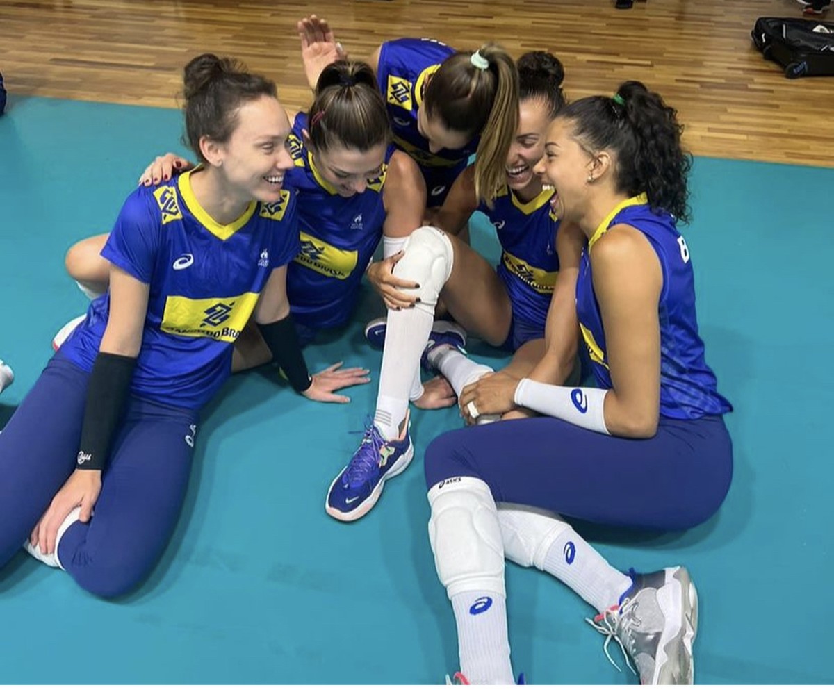 Brasil de Zé Roberto entrega bastidores na série "Sem Bloqueio" | vôlei | ge