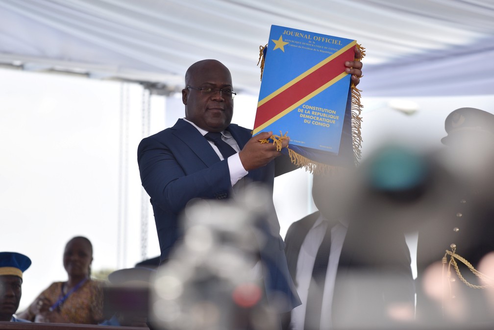 Tshisekedi toma posse como presidente da República Democrática do Congo ...