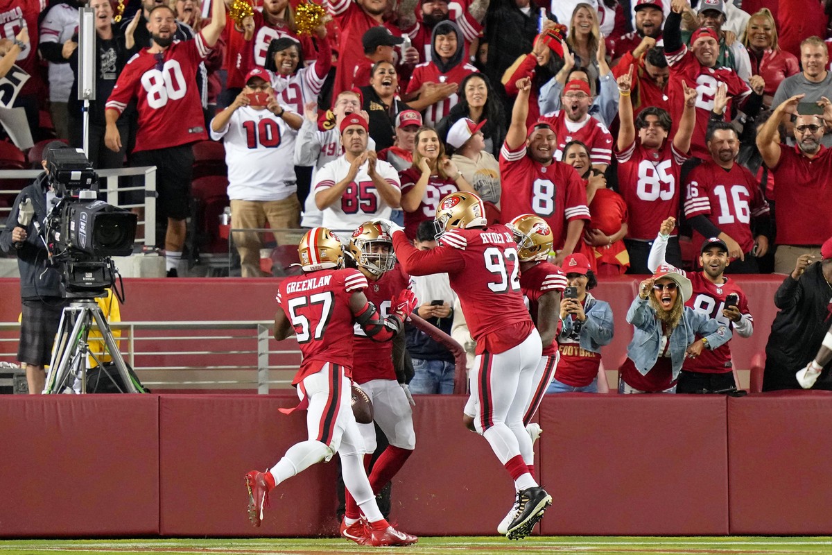 NFL: defesa dos Niners controla Rams e divide o Oeste da NFC | futebol ...