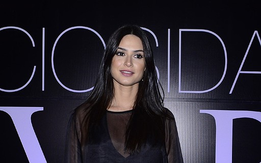 De novo visual, Thaila Ayala aposta em transparência para assistir a ...