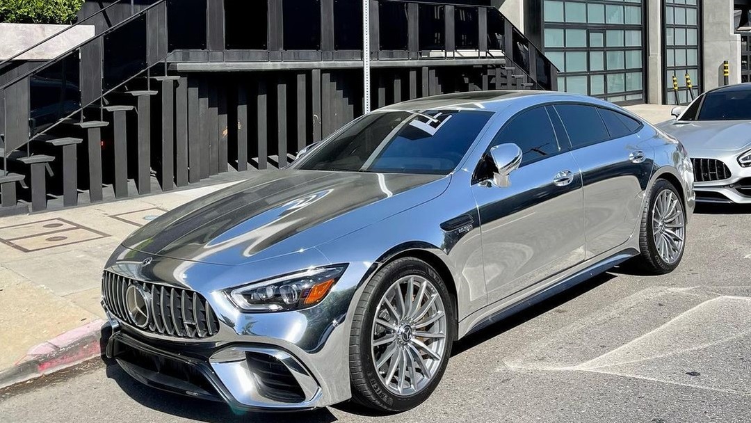 Após o título da NBA, LeBron James se presenteia com edição especial do ...