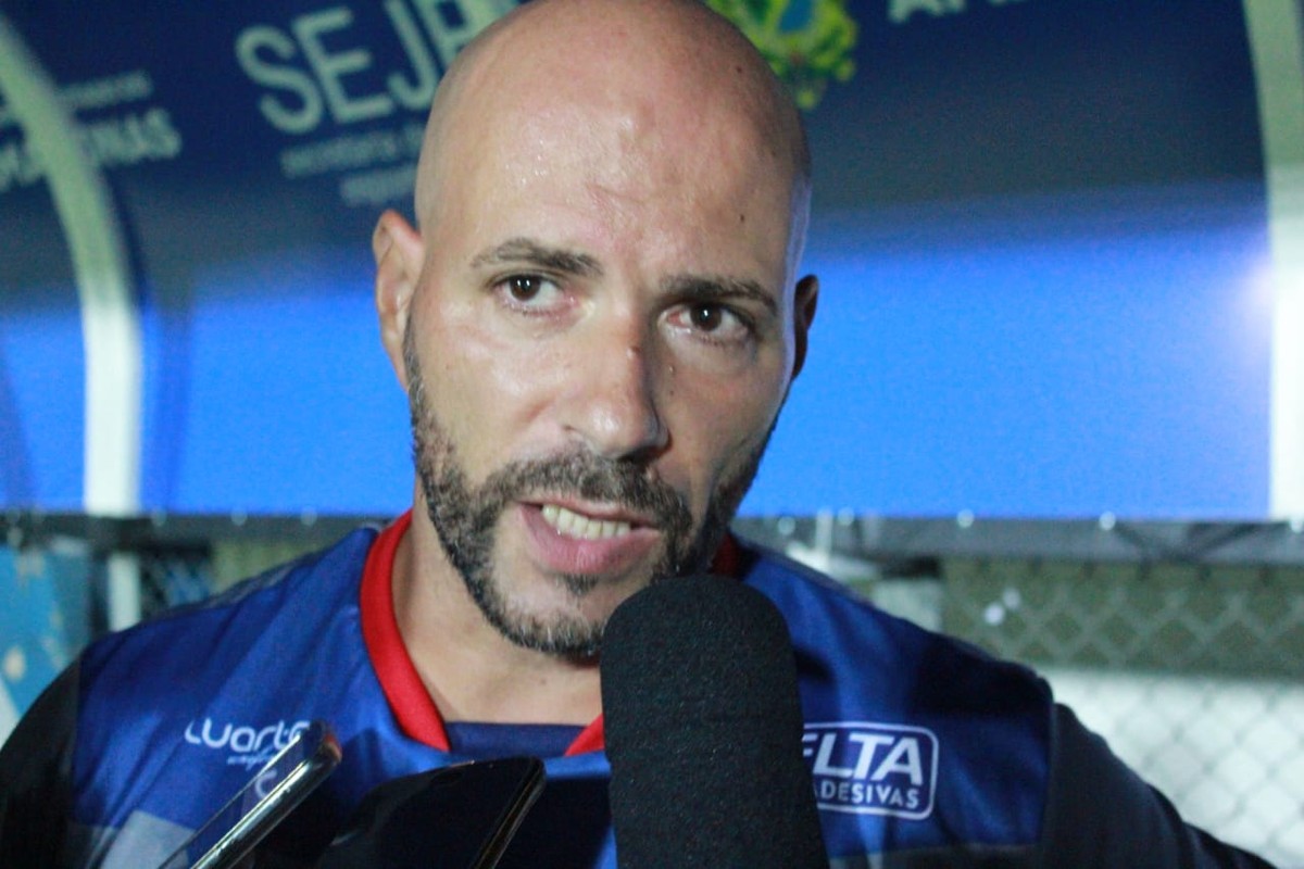 Técnico põe cargo a disposição após vexame contra Oeste e diz: "Não fui ...