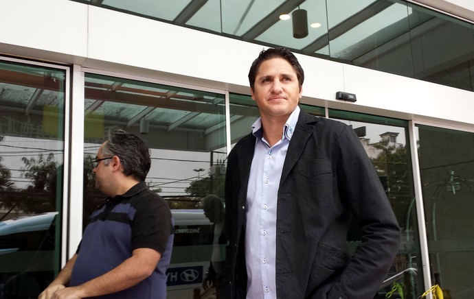 Edmílson, do Penta, barraria Fred e vê lateral Daniel Alves em mau ...