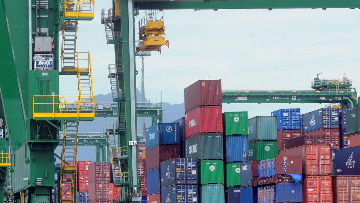 Shortage of ships, containers curb gains of agriculture companies ...