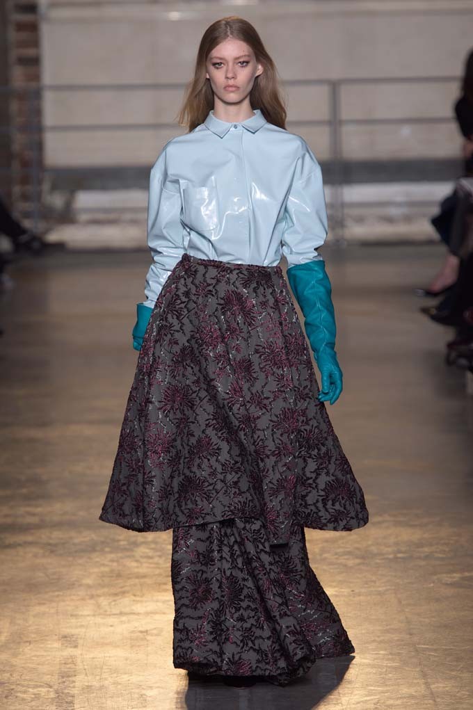 Rochas | Paris | Inverno 2015 | Desfiles | Vogue