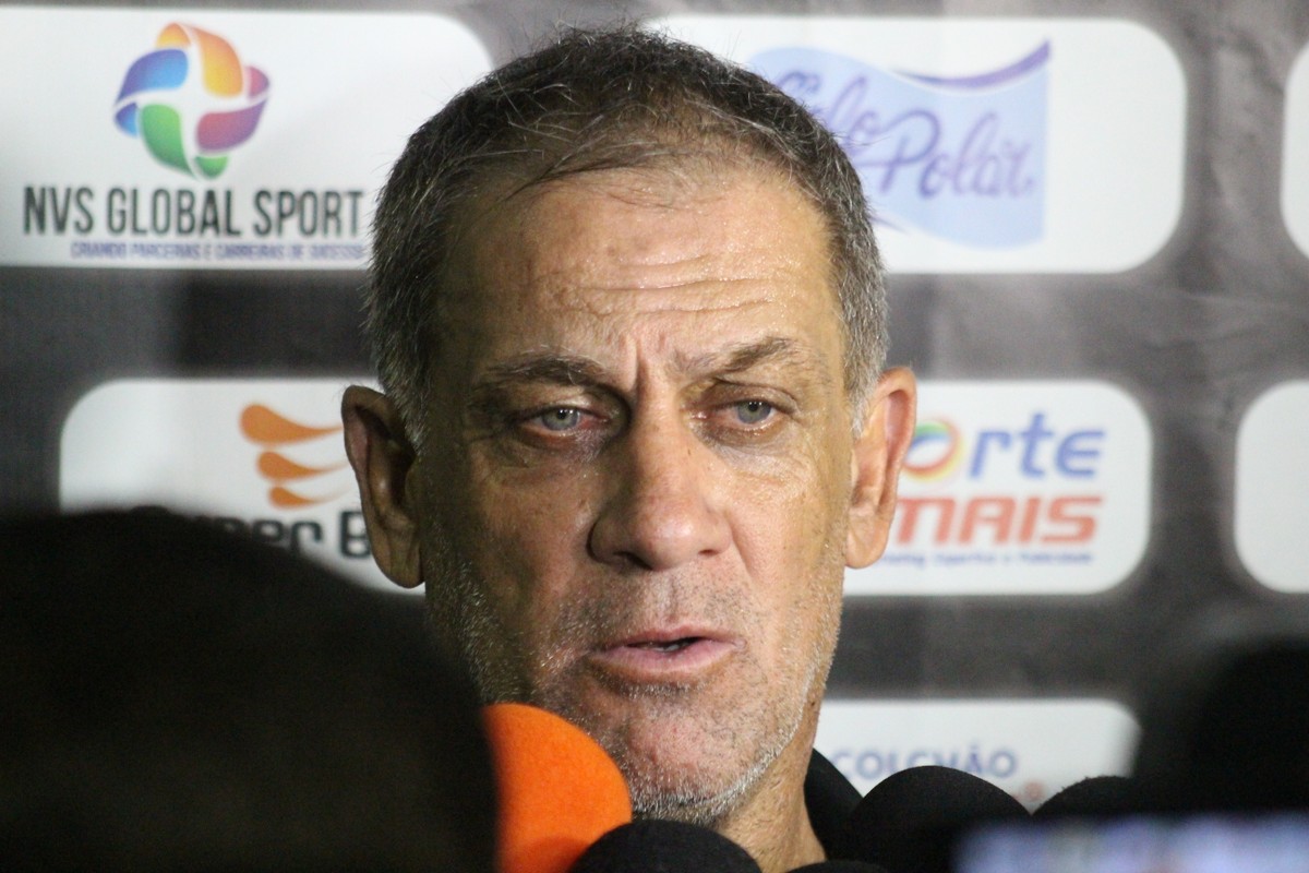 Após segunda derrota na Série D, Celso Teixeira deixa o comando do ...