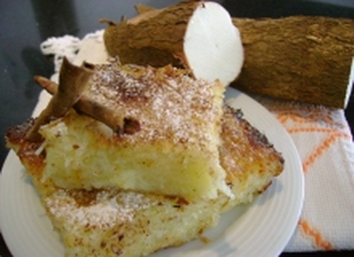 Bolo de Mandioca com Coco e Queijo | Bolos | Receitas