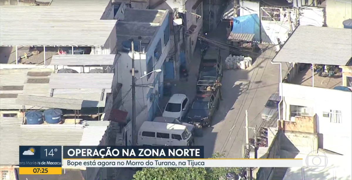 Polícia Militar faz operação no Morro do Turano | Rio de Janeiro | G1