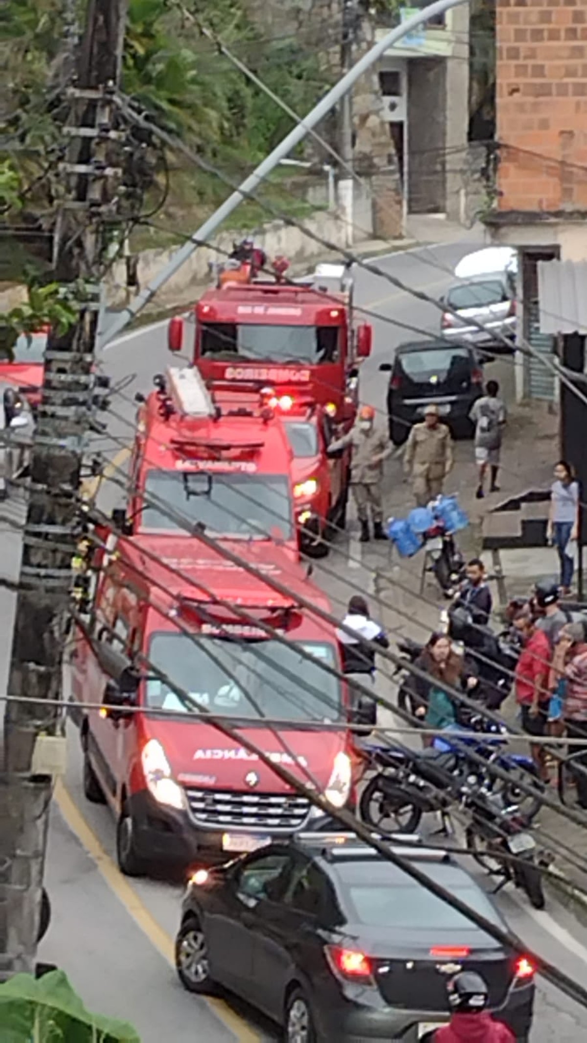 Jovem é atropelado por moto ao atravessar faixa de pedestres em Angra ...