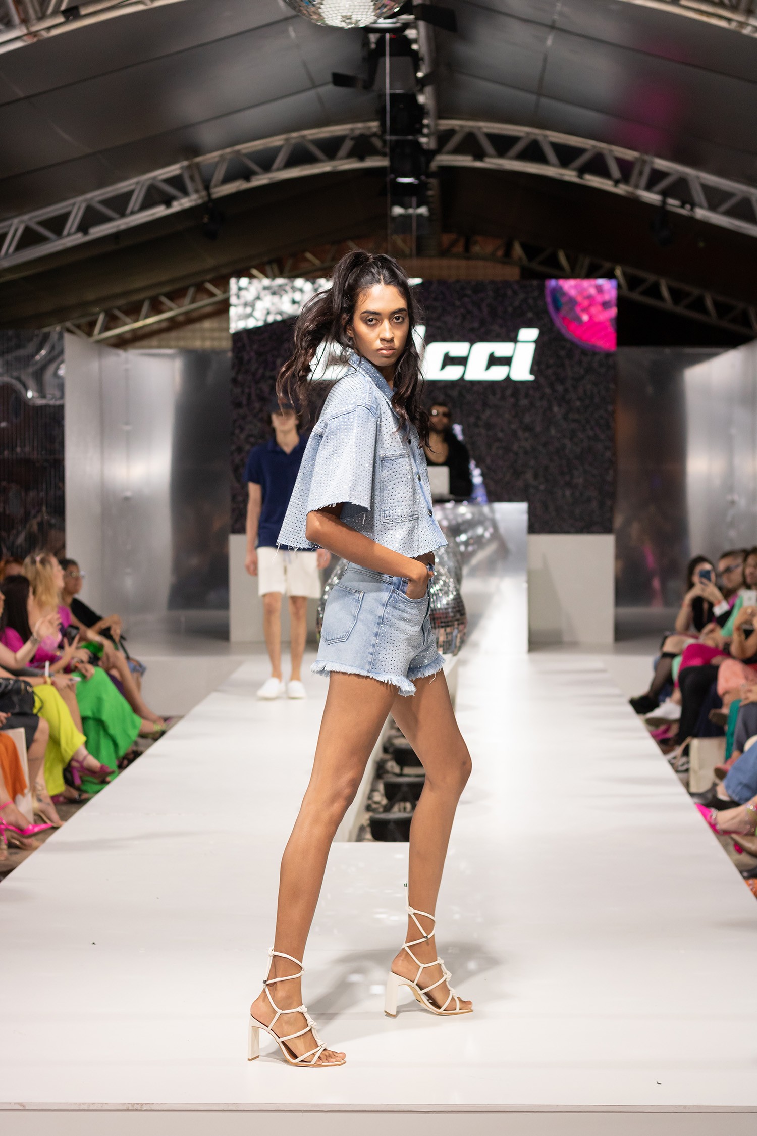 Vogue Fashion’s Night Out chega a Brasília com Ronaldo Fraga, Marina ...