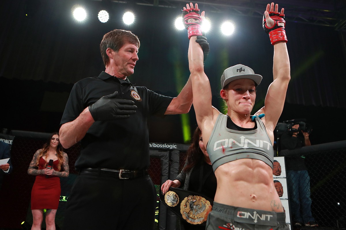 Em evento com nocaute e finalização surpreendentes, Frey mantém ...