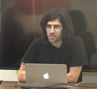 Aaron Swartz, co-fundador do Reddit, comete suicídio aos 26 anos ...