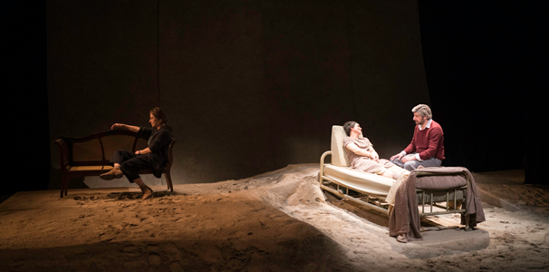 Rede Globo > boca de cena - Yara de Novaes interpreta mulher que acorda ...