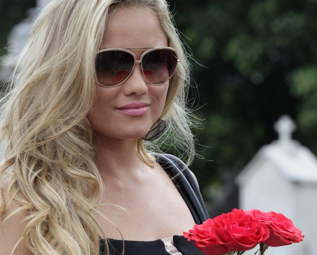 A todo vapor! Ellen Rocche grava cenas da próxima trama das 19h ...