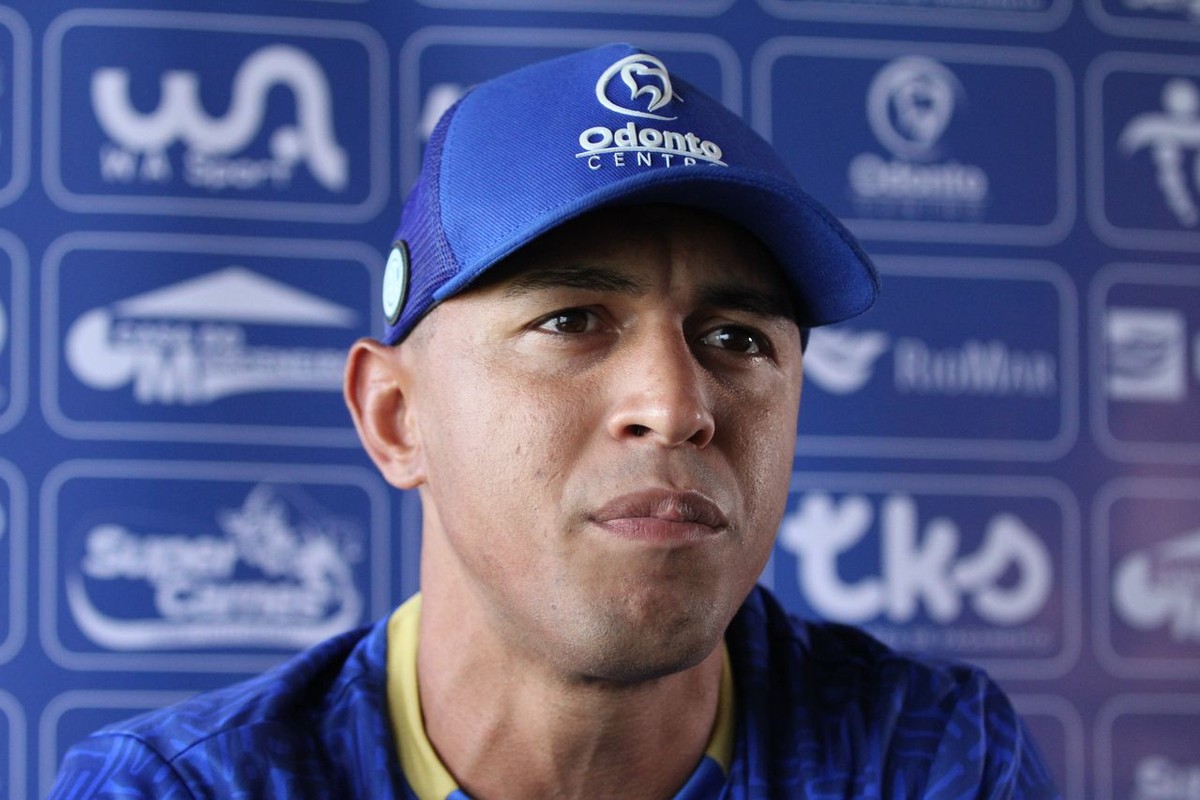 Leandro Silva já se considera bem adaptado ao Confiança e espera ...