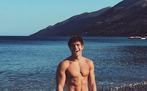 Arthur Chatto é o primeiro membro da família real britânica a postar ...