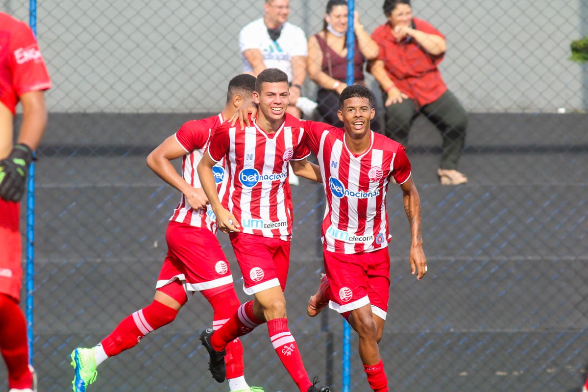 Náutico tenta classificação, Retrô enfrenta Cruzeiro e Sport luta pela ...