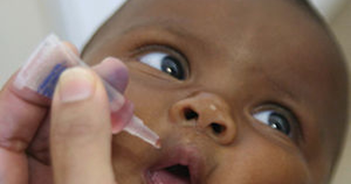 G1 - Vacina injetável deve substituir gotas na prevenção contra pólio ...