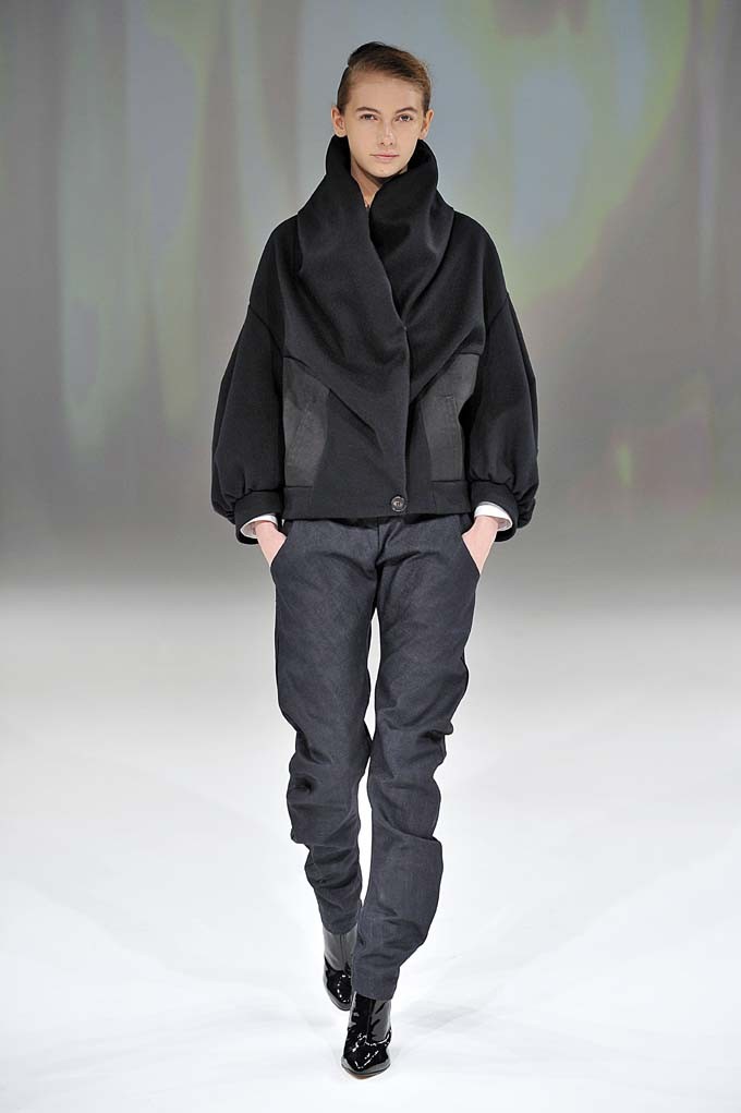 Hussein Chalayan | Paris | Inverno 2014 | Desfiles | Vogue