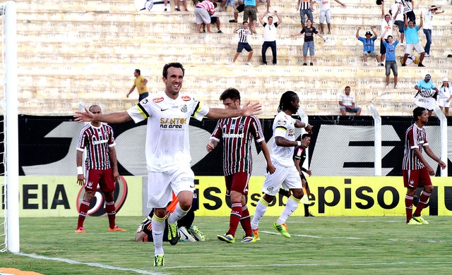 Thiago Ribeiro comemora vitória contra Flu, mas cobra 'mais capricho ...