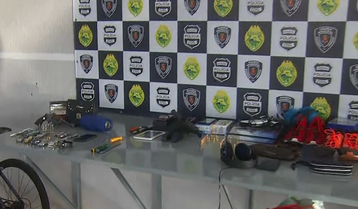 Quatro Pessoas São Presas Em Operação Que Mira Grupo Responsável Por