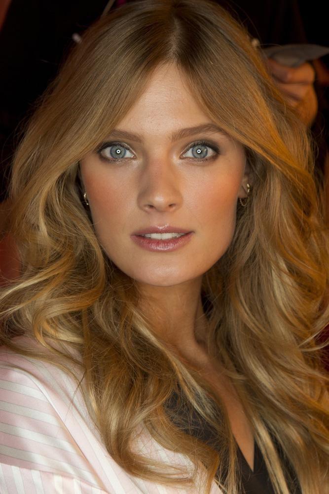 Go back: por dentro do Victoria's Secret Fashion Show 2014 | Moda | Vogue